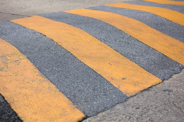 What is the Purpose of a Road Hump | Rua Seguridad