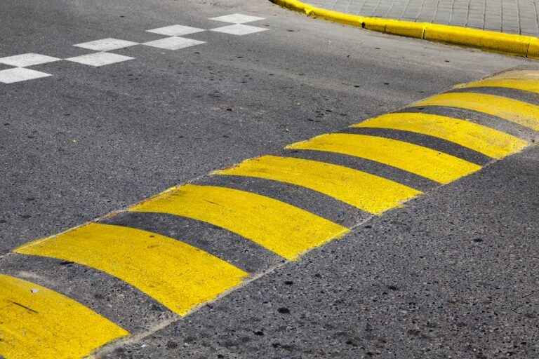 What is the Purpose of a Road Hump | Rua Seguridad